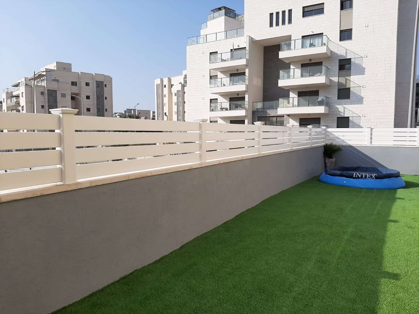 גדר הייטק | גדר מעוצבת לבית ולגינה | Fency גדרות יוקרה לבית